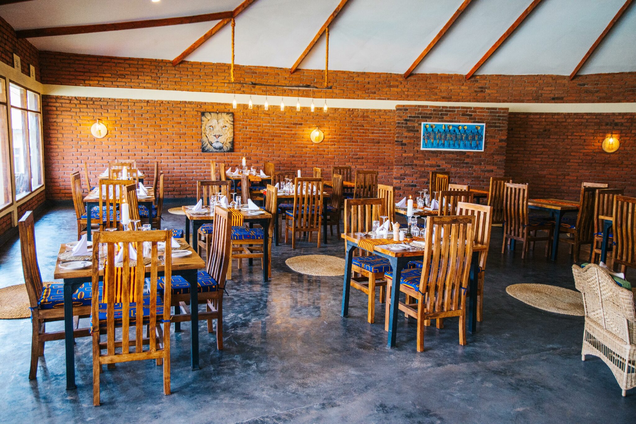 Restaurant & Bar - Karatu Villas Lodge